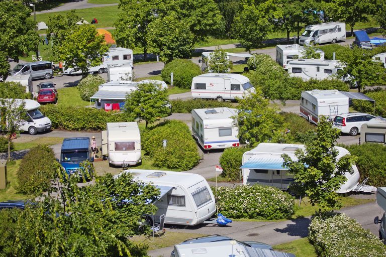 Matkailuajoneuvopaikat | Rastila Camping Helsinki | Helsingin kaupunki